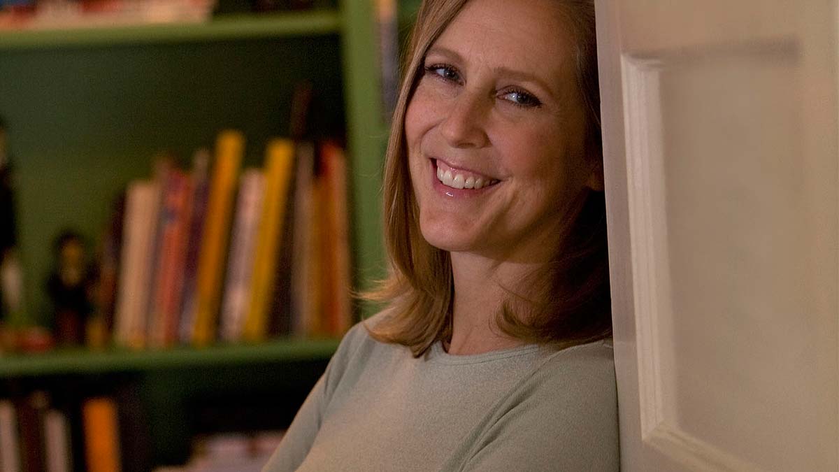 Q&A: Mary Roach on the Weird Science of War | Good Times