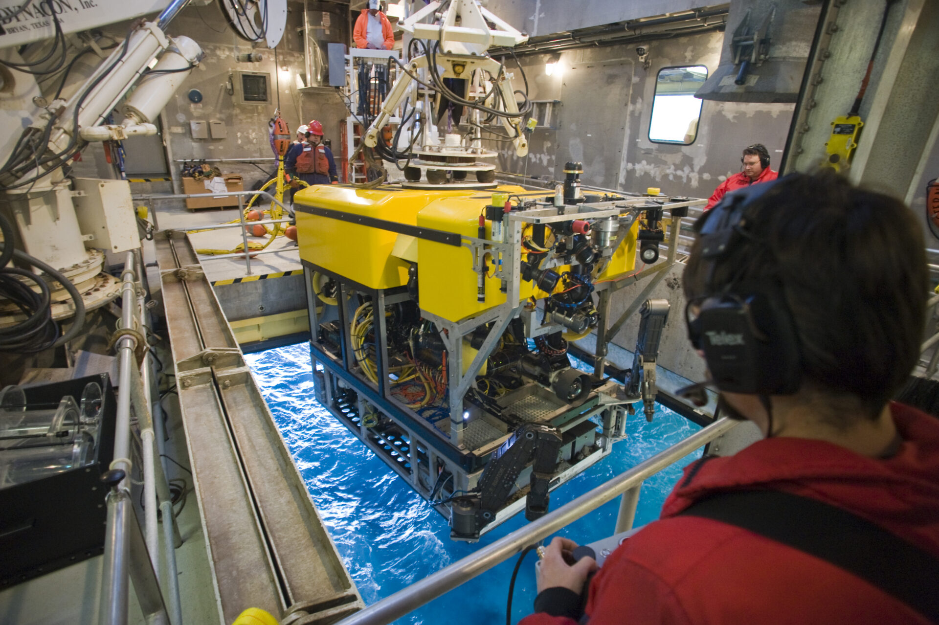 Scientists to Livestream Deep Sea Exploration | Good Times