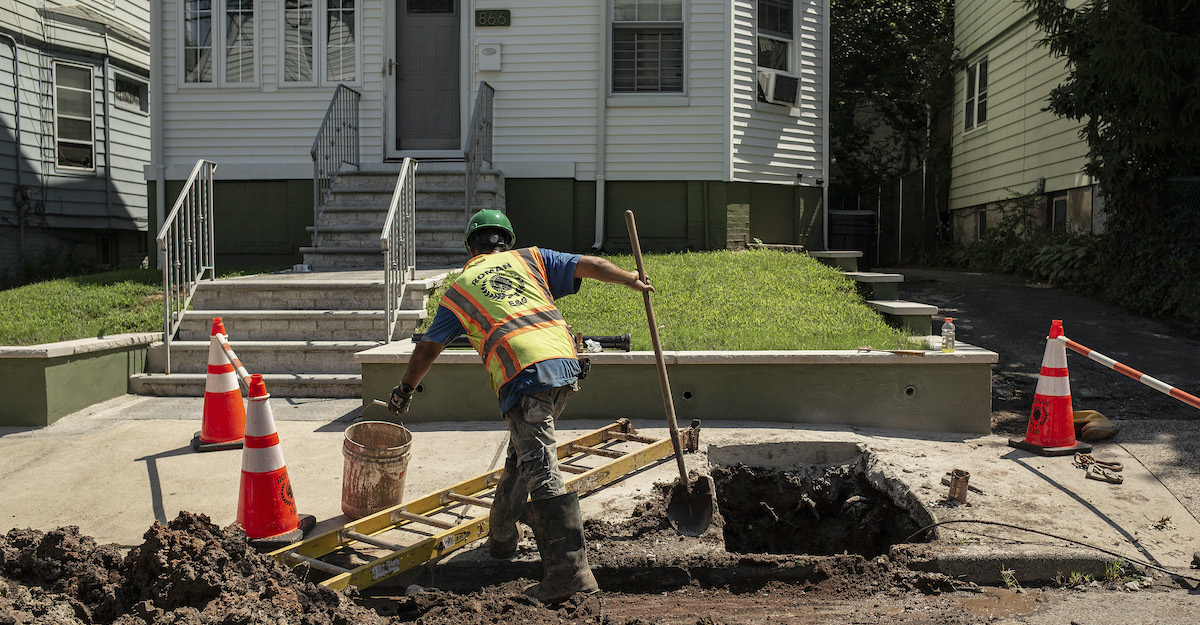 House, Setting a Marker for Talks, Passes $715 Billion Infrastructure ...