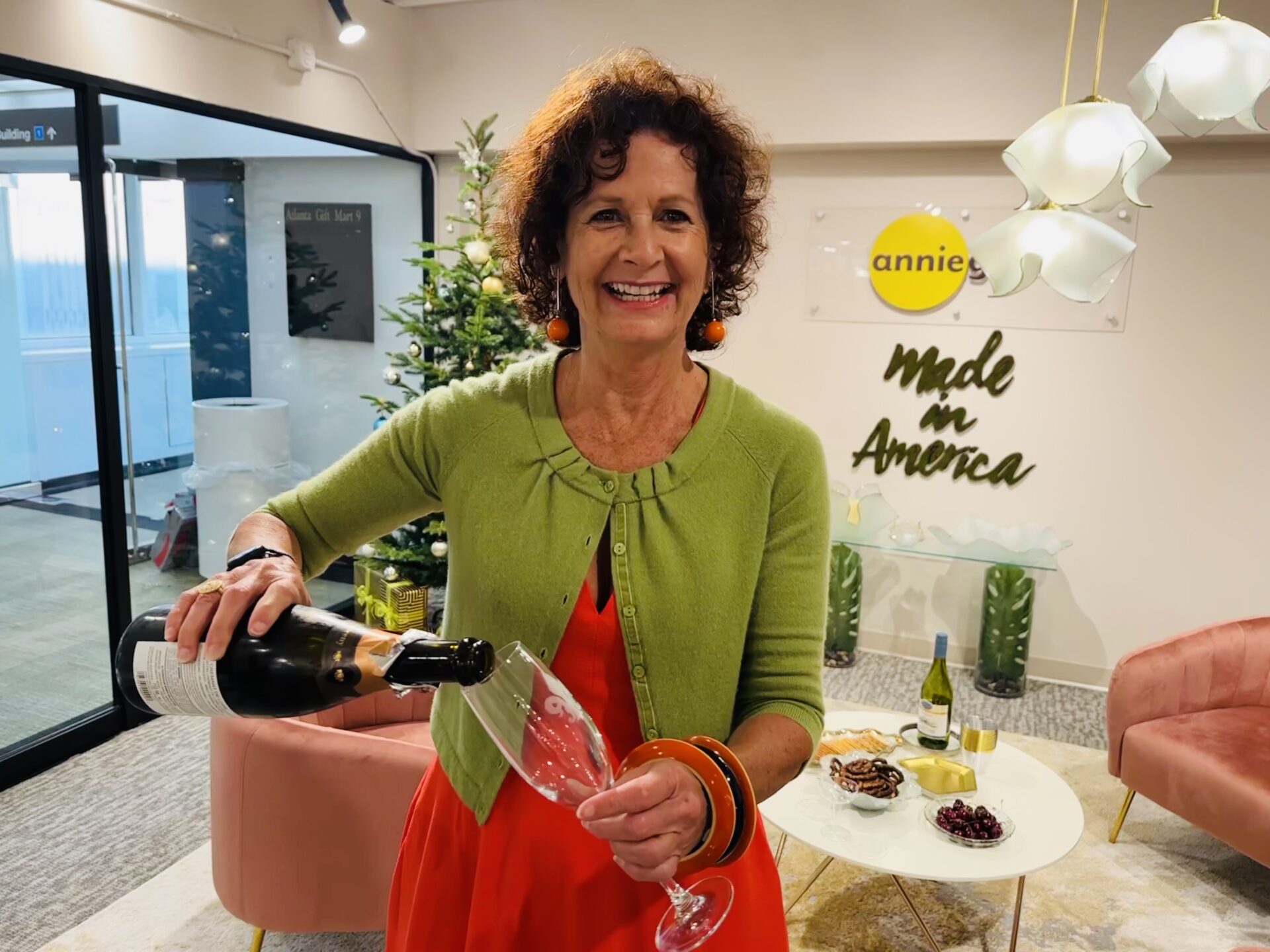 A Glass Act: Forty Years of Annieglass | Good Times